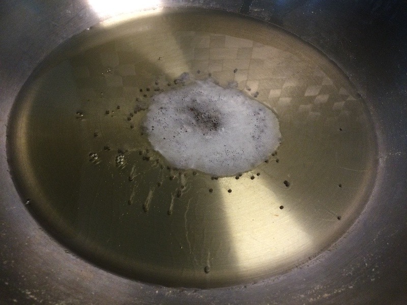 Poondu Oorugai (Garlic Pickle) - Spice Container